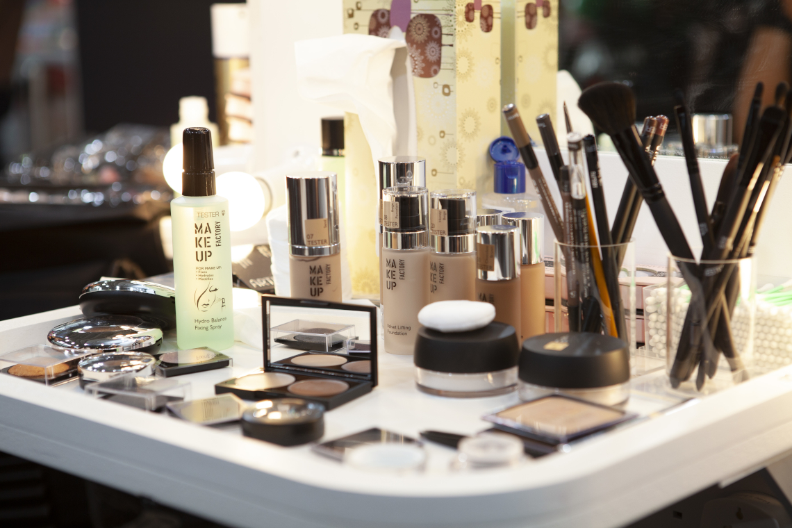 THE NEXT MAKE UP ARTIST